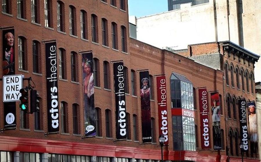 The 2019 Theater Trends You Should Absolutely Know About