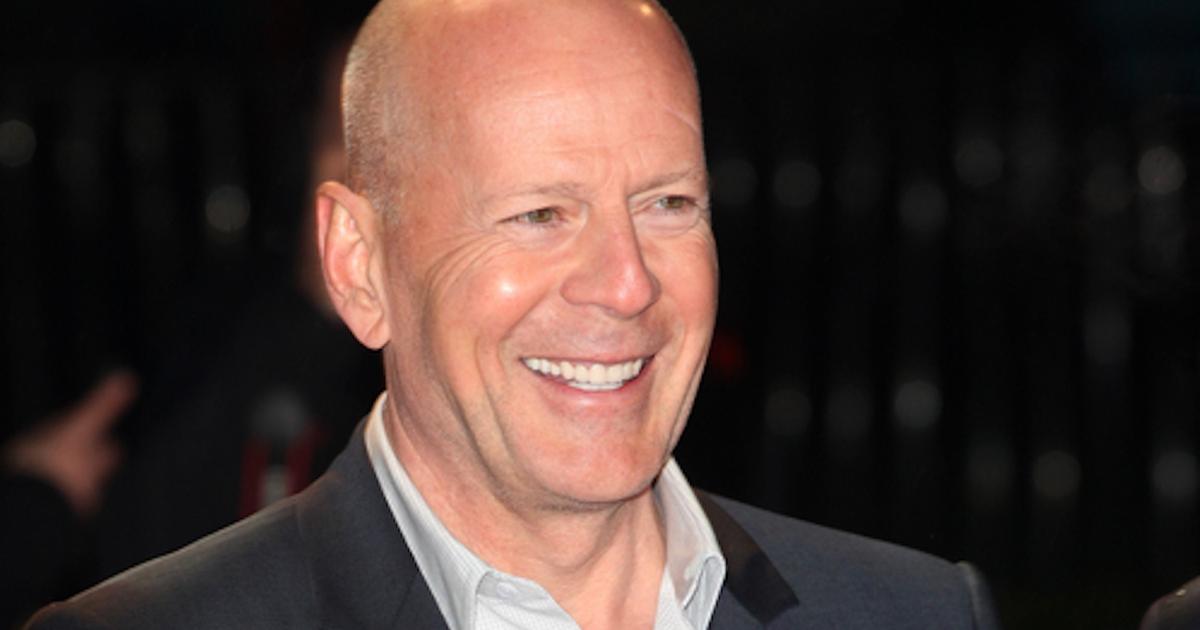 9 Famous Actors Who Started As Extras Backstage