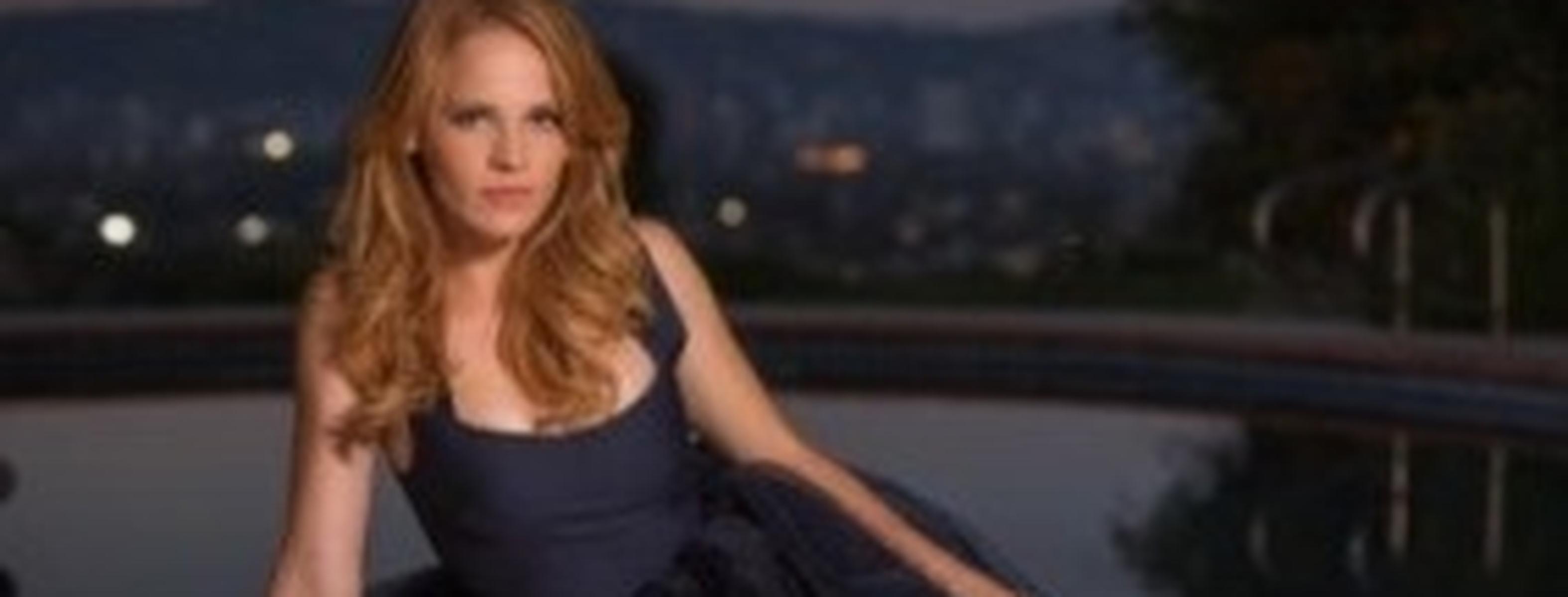 Katie Leclerc Signing