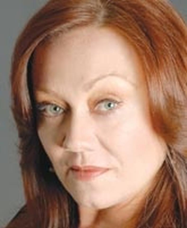 A Novel Approach to Spanish TV