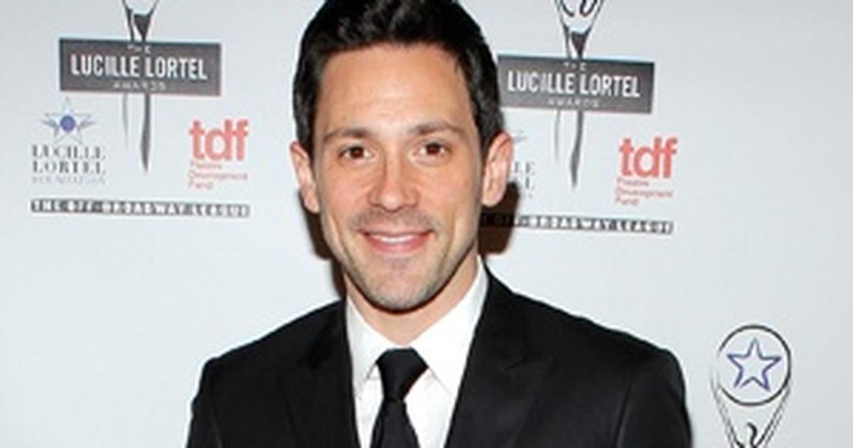 ‘Once’s’ Steve Kazee on Keeping Intimacy in a Broadway House
