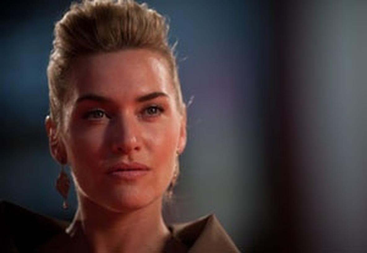 Winslet Owns Most Memorable Scene in 'Carnage'