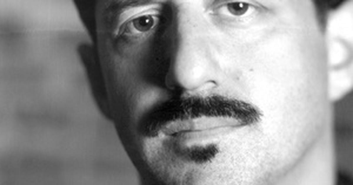 Ethan Lipton Performs His ‘No Place to Go’ at Joe's Pub