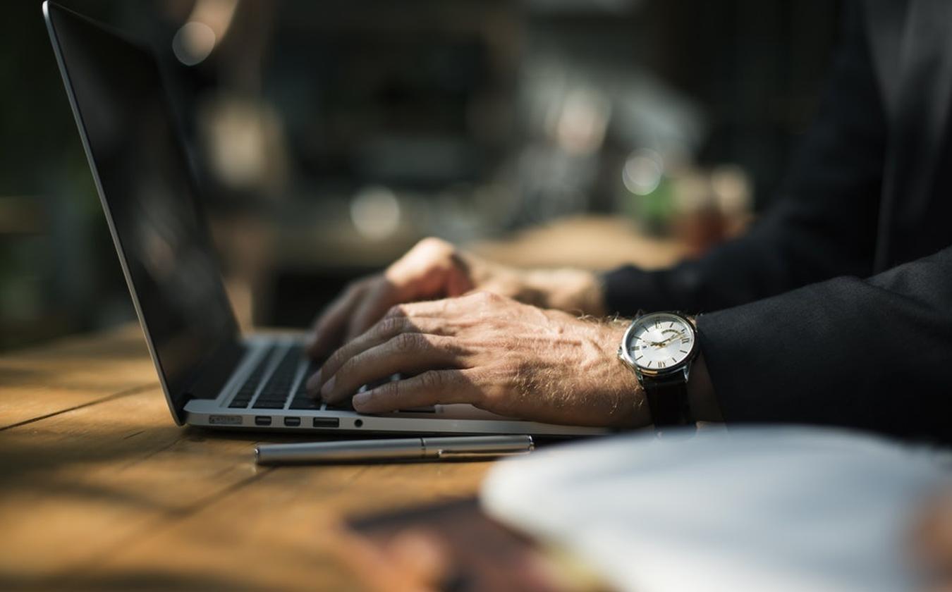 Finding Your Best Angles for Pictures: Tips & Tricks | Backstage