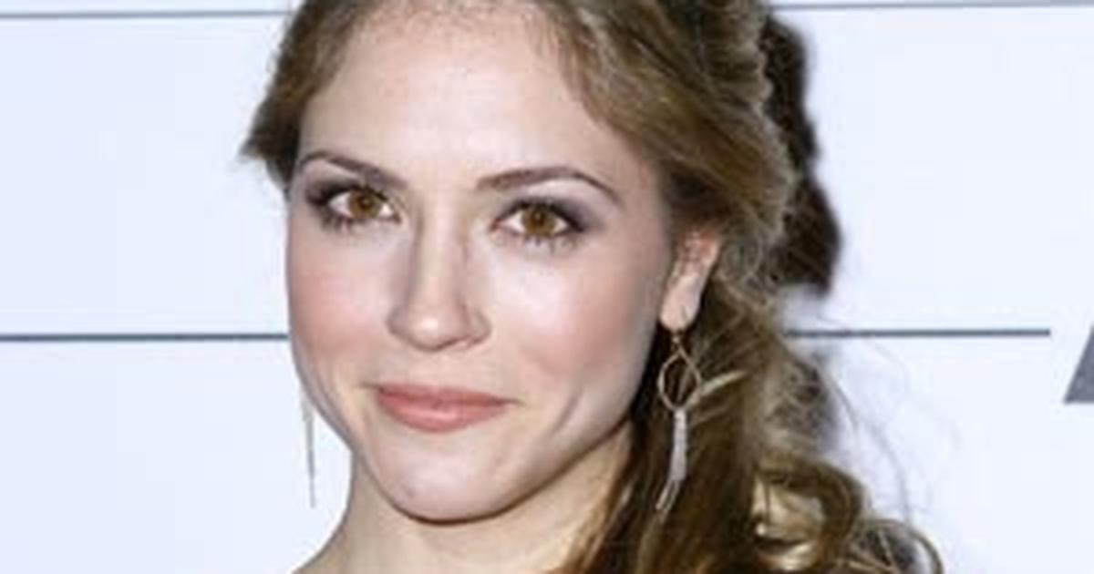 'Breakout Kings' Actor Brooke Nevin Grows Up