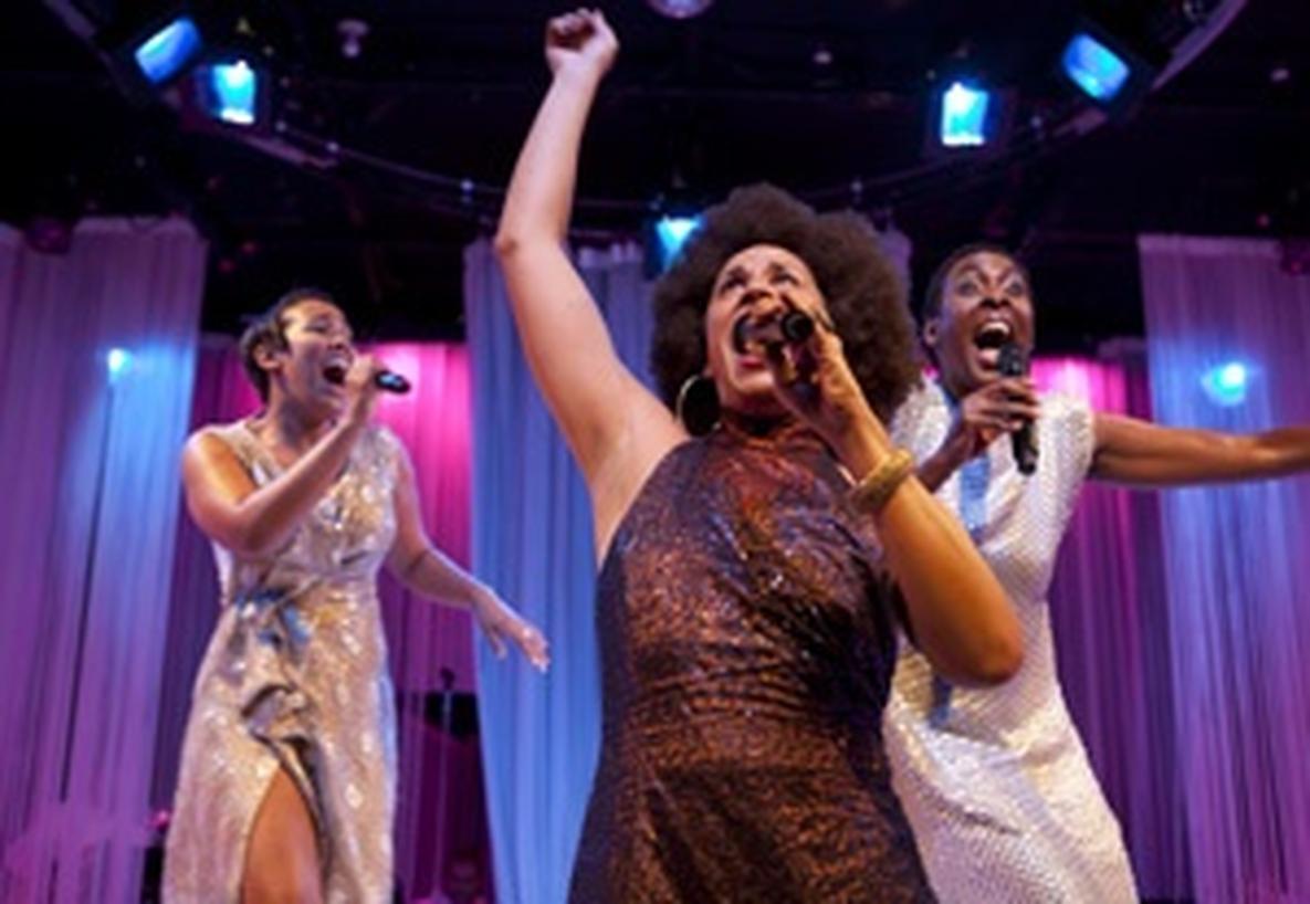 Jomama Jones: Radiate