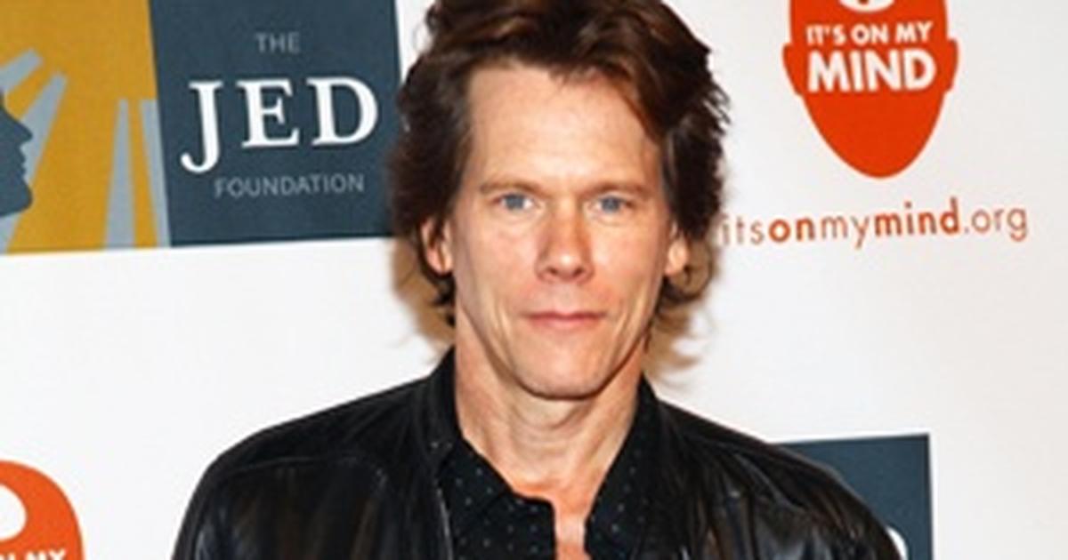 Kevin Bacon Loves the Stage -- And Not Just for Acting