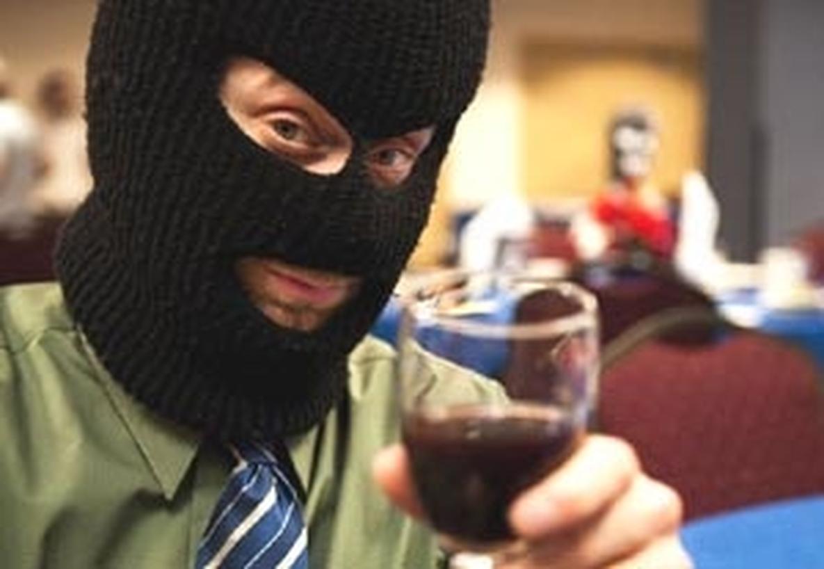 Jon Glaser, Unmasked, on Season Two of 'Delocated'