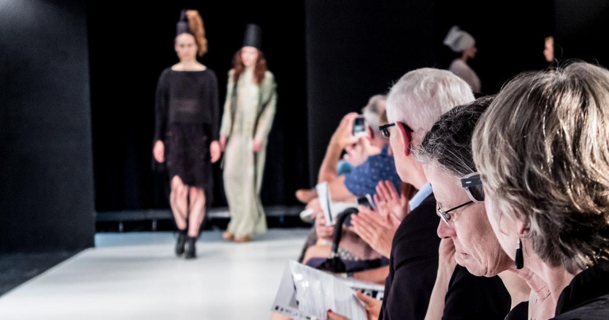 How to Protect Yourself as a Model From Agency Problems