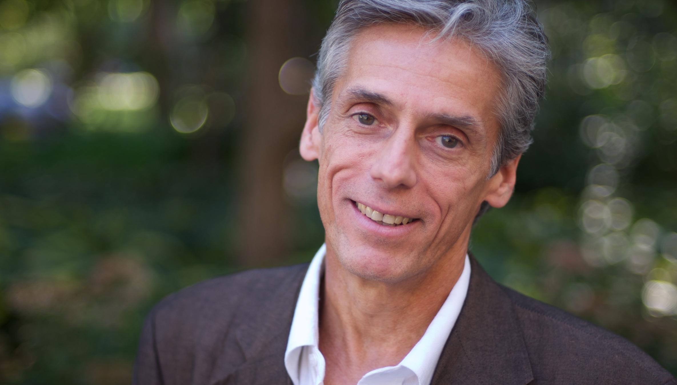 This Actor Has Used Backstage for 3 Decades—Here’s Why
