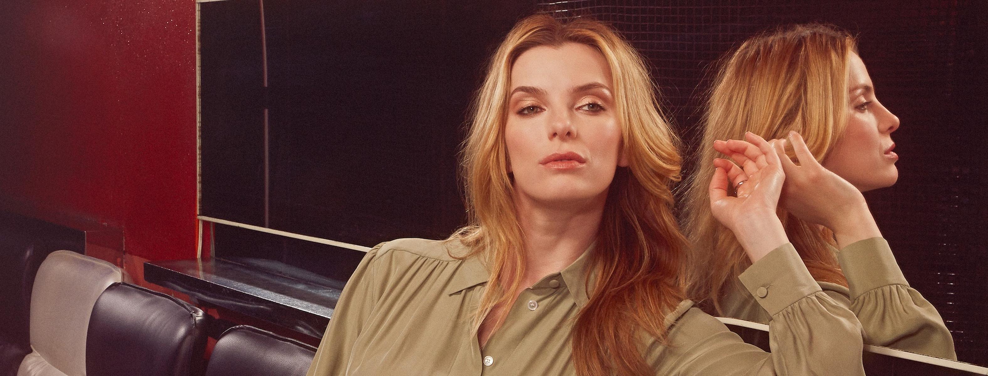 Netflix’s “GLOW” Star Betty Gilpin on How to Be an Actor