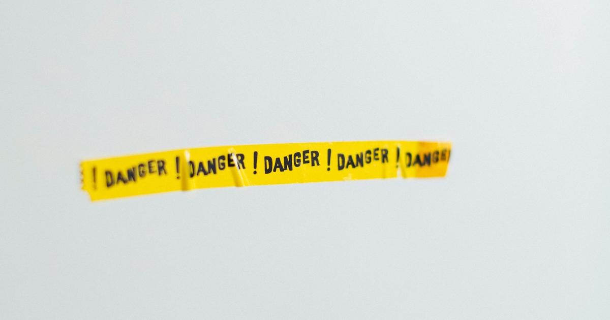 An Acting Coach Shares 7 Signs of a Casting Scam