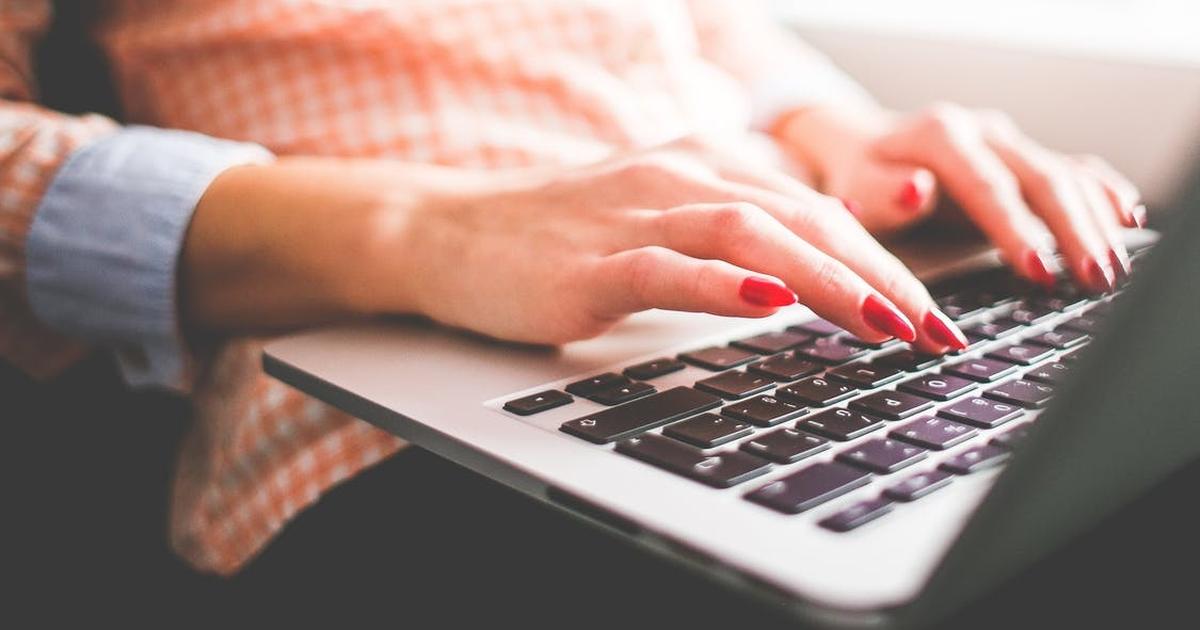 When Is the Best Time to Email Agents? Backstage Readers Tell Us