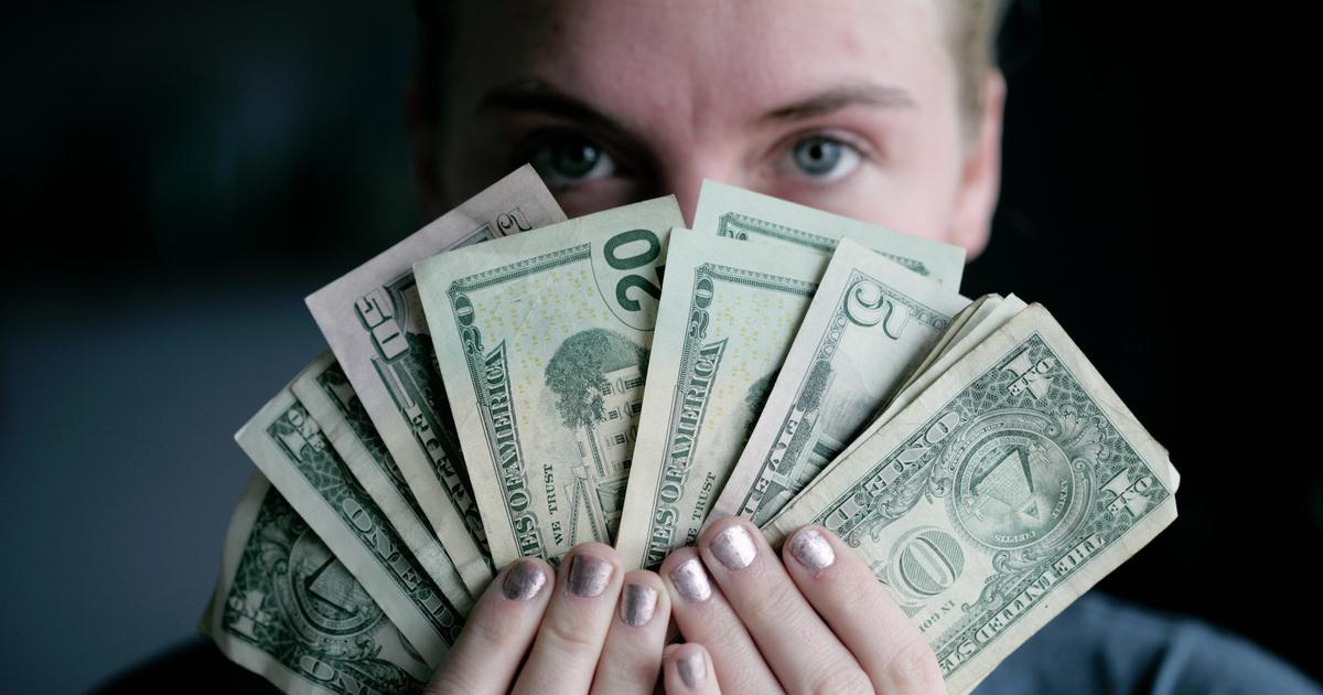 How to Save Money and Budget as an Actor