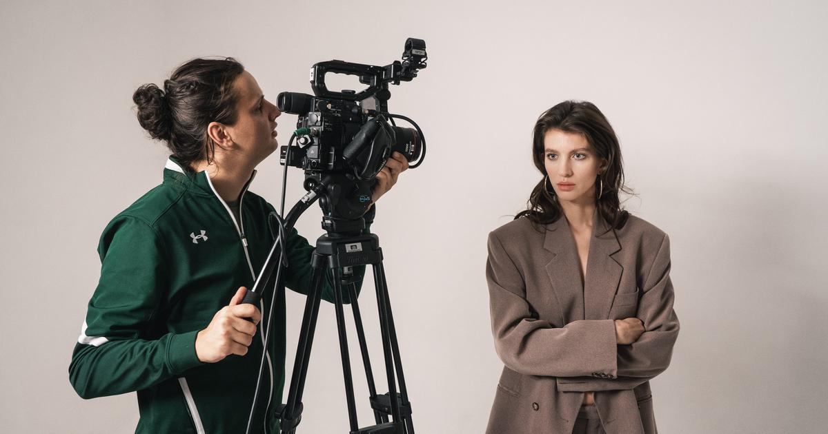 How to Become a Commercial Model: Tips for Getting Started