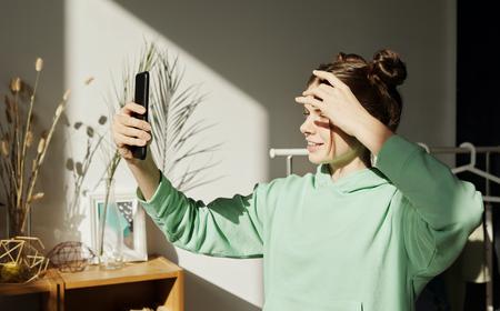 Model Poses for Women to Practice + Perfect | Backstage