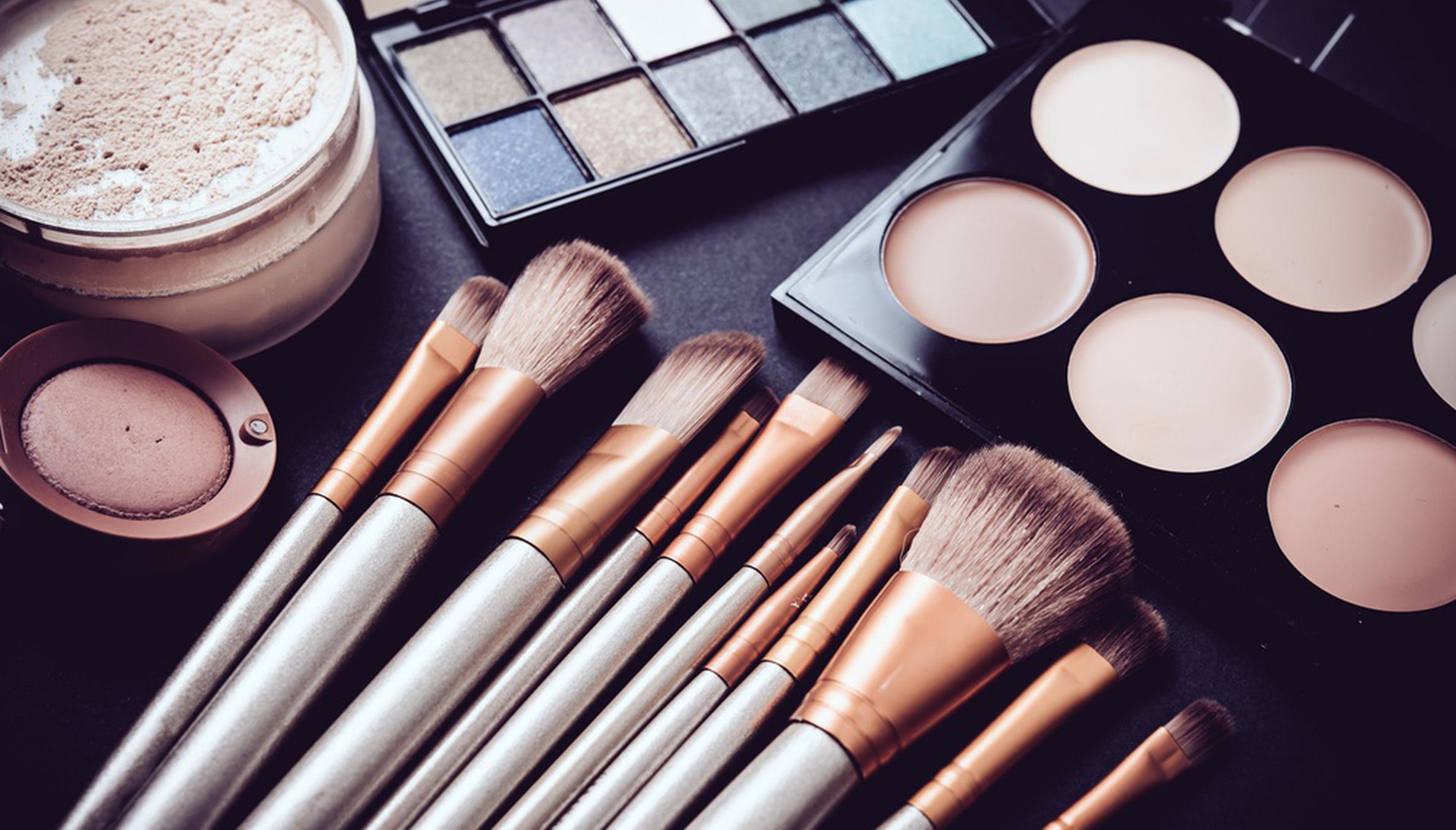 Makeup Demonstration Commercials Need Remote Talent + 2 More Gigs