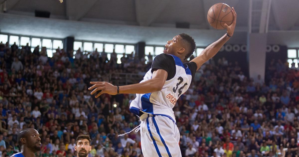 Now Casting: A Basketball Product Commercial Needs Talent + 3 More Gigs