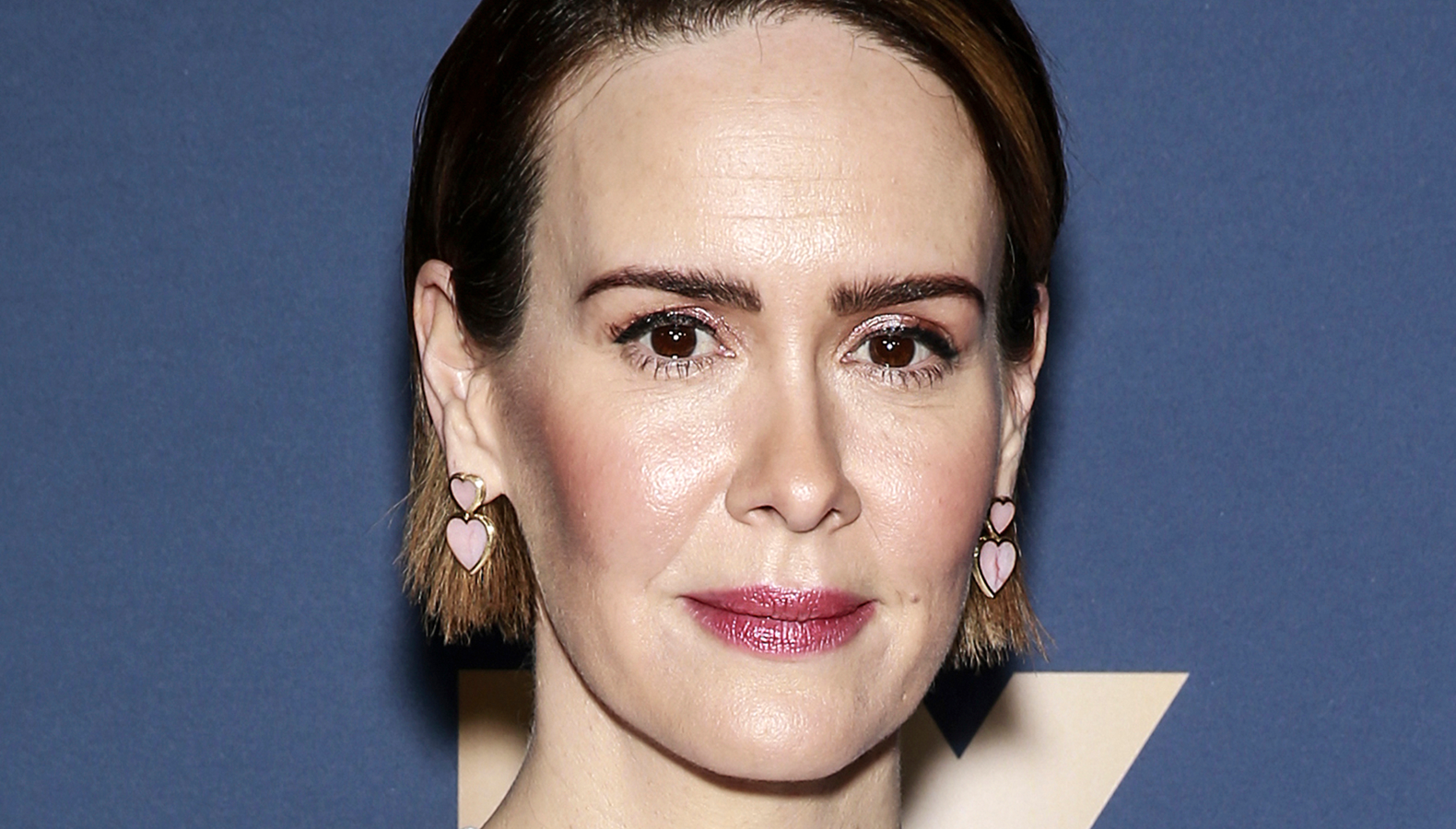 Sarah Paulson on Netflix’s ‘Ratched’ & Her Best Acting Advice