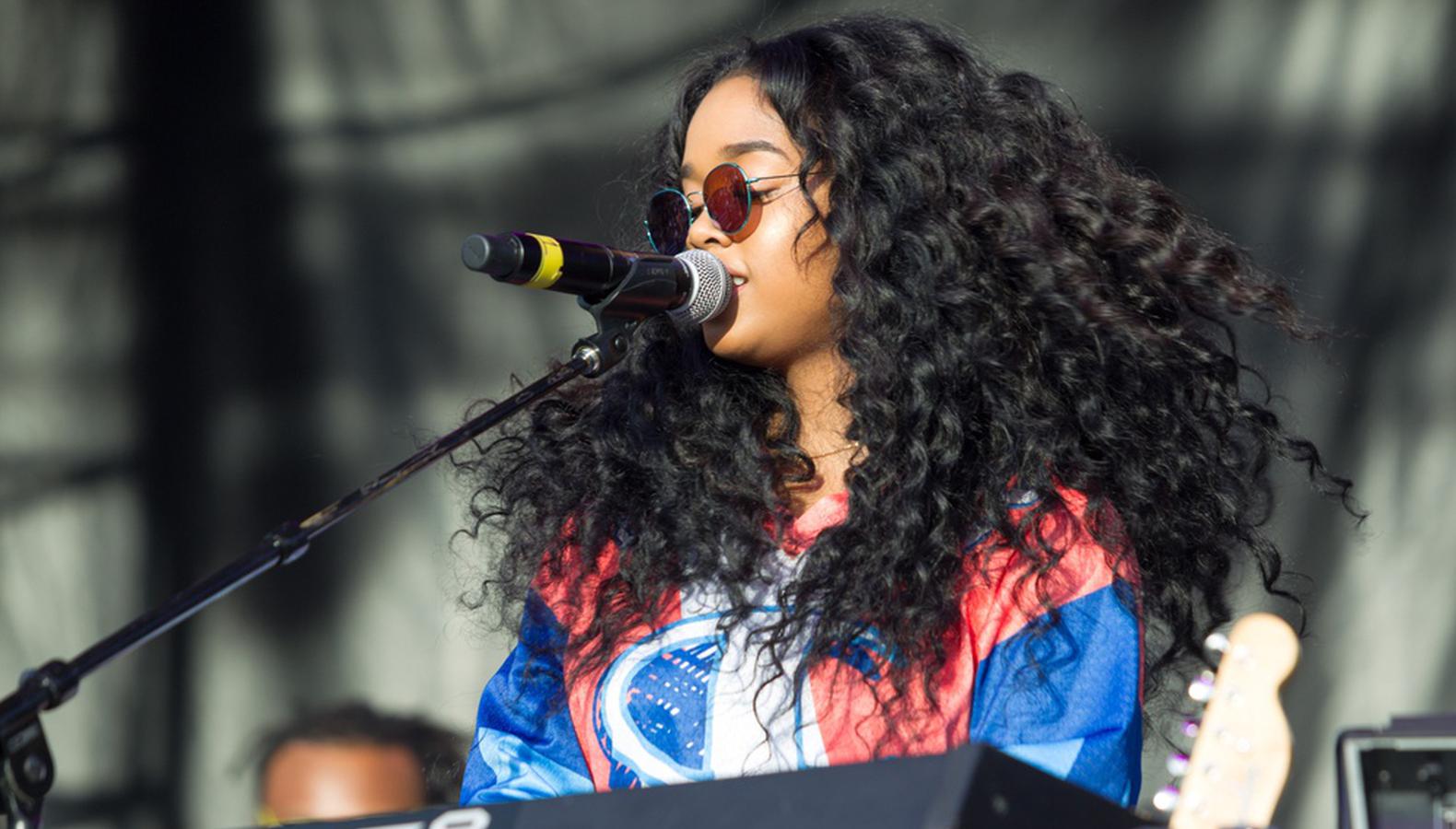 Join a H.E.R. Music Video + 3 More Gigs