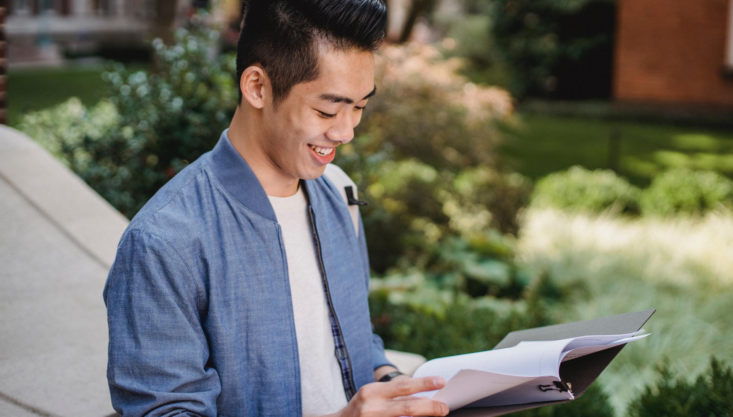 35 Monologues for Teenagers: Dramatic, Comedic, and Shakespearean