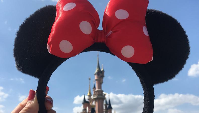Love Theme Parks? Apply to Disney World, Six Flags + More Gigs