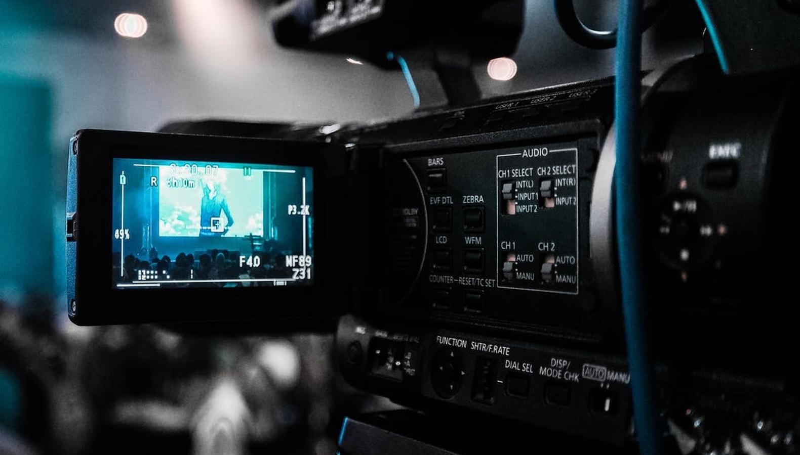 7 Need-to-Know Tips for Acting On Camera
