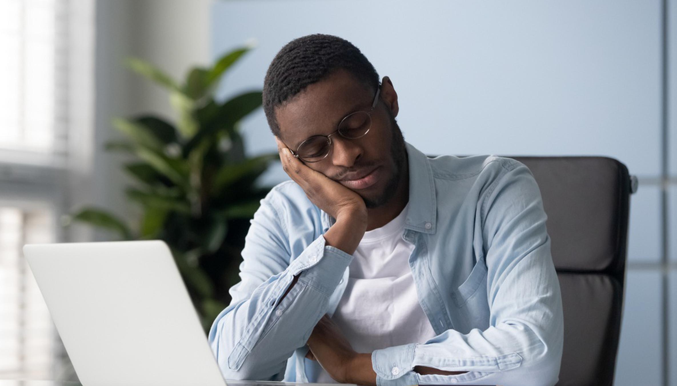 Now Casting: Earn $1,300 For a Comedic T-Shirt Brand Commercial + 3 ...