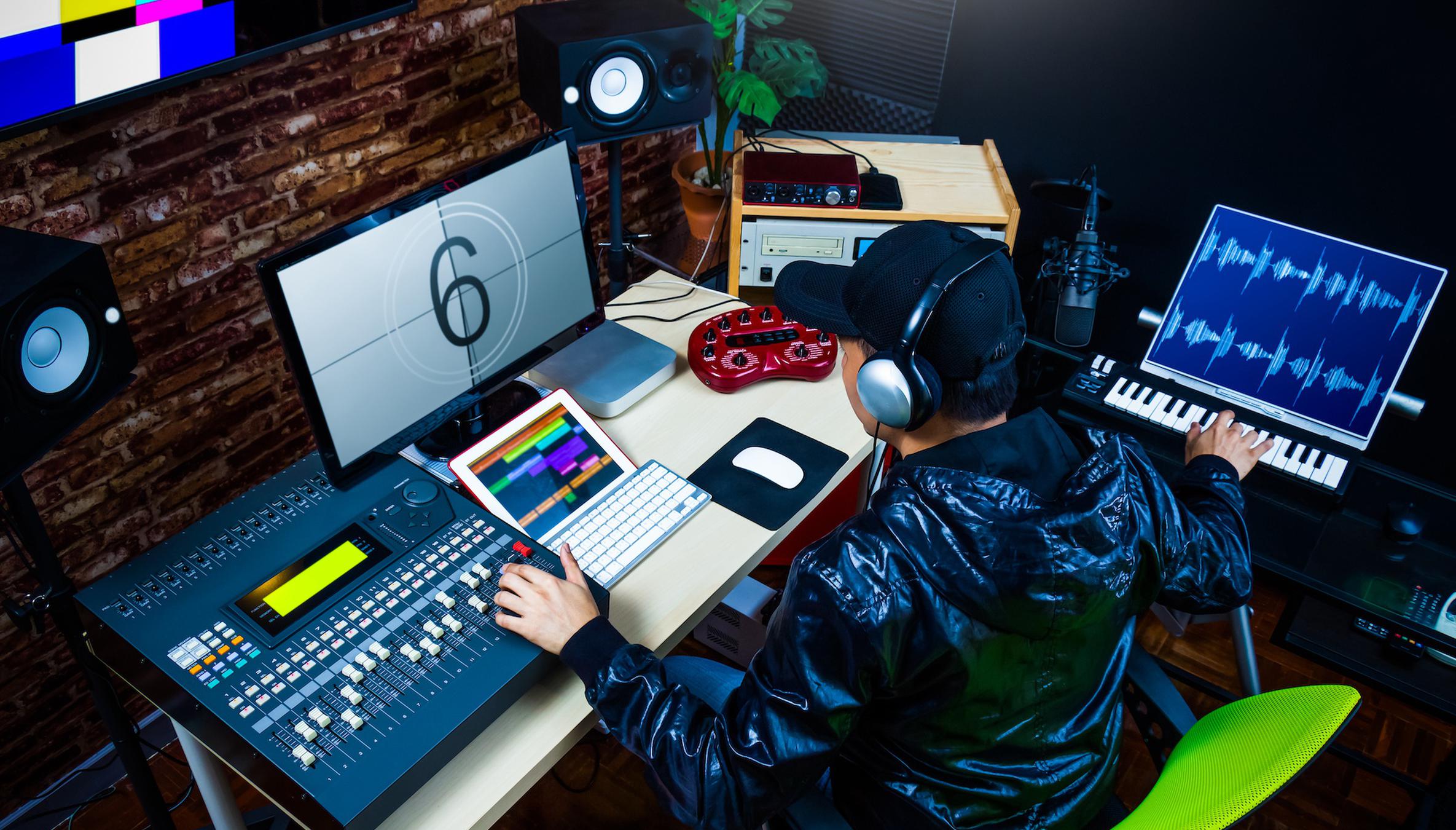 Postproduction Postproduction