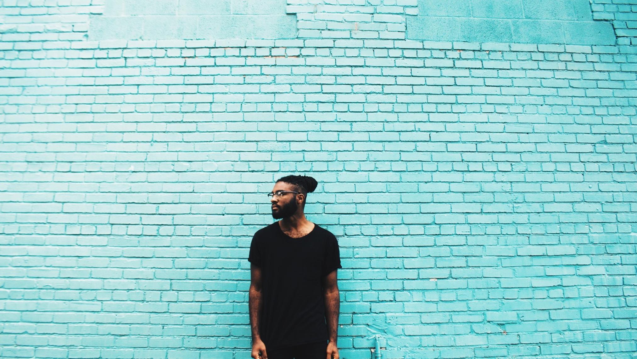 How to Pick the Right Headshot for Your Backstage Profile