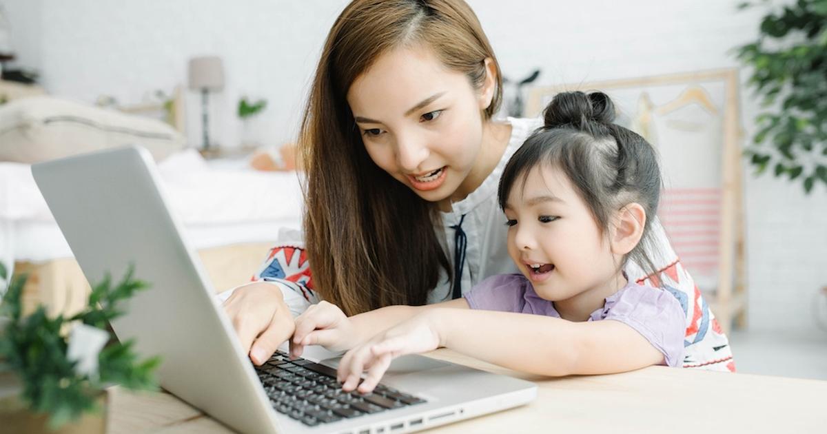 Social Media Expert Tells You How to Keep Your Child Actor Safe