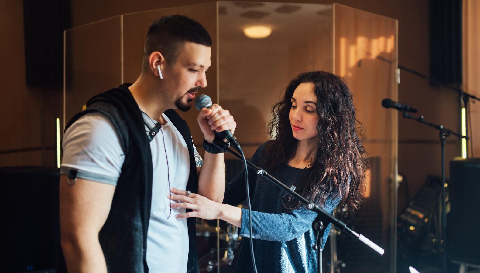 How to Find a Good Vocal Coach | Backstage