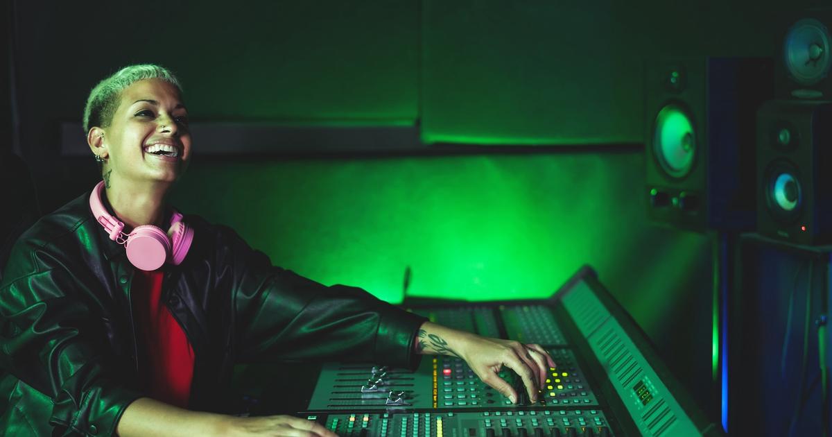 Sound Mixing Basics: How to Mix Audio | Backstage