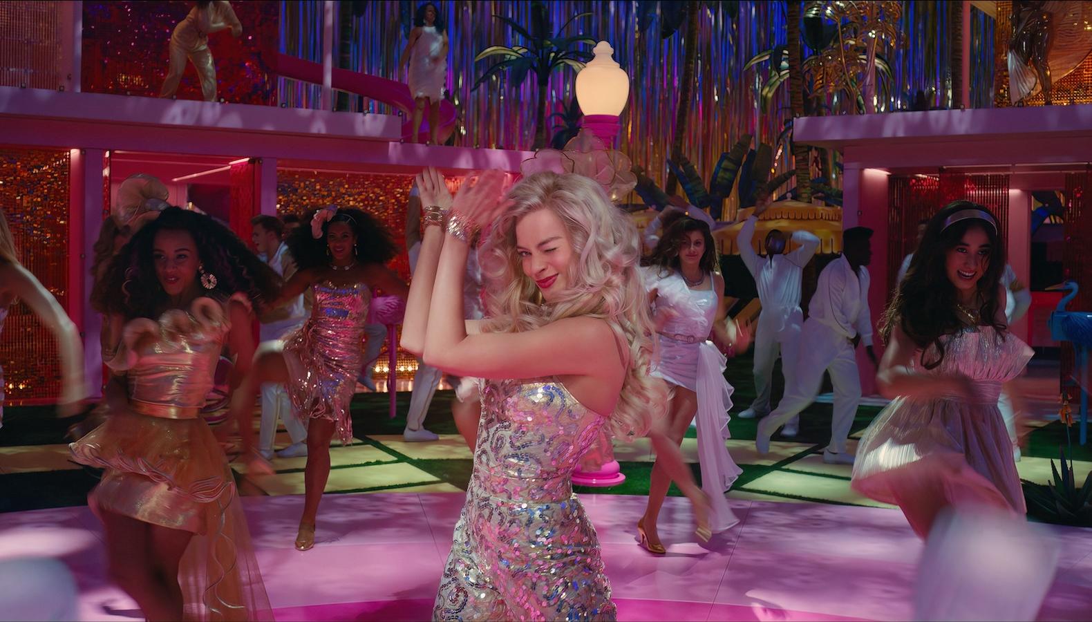 Background Acting 101: How to Be an Extra | Backstage