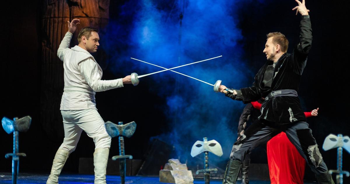 Stage Combat Basics: An Actor's Guide to Fight Choreography | Backstage