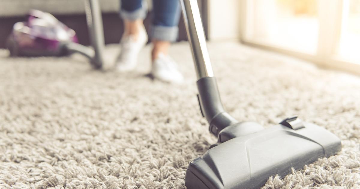 Now Casting: Earn $850 for a Vacuum Product Shoot + 3 More Gigs