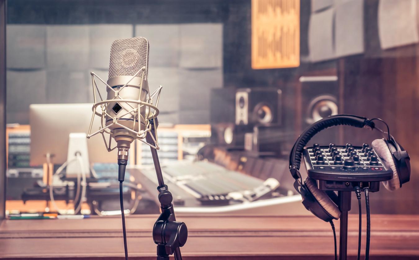 Who’s Who on TV & Film Sets: An Actor’s Guide to Production Crew