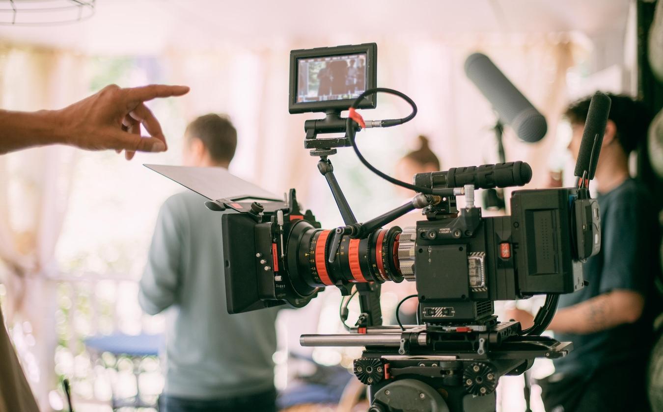 Streaming Residuals, Explained: Do Actors Get Royalties from Netflix ...