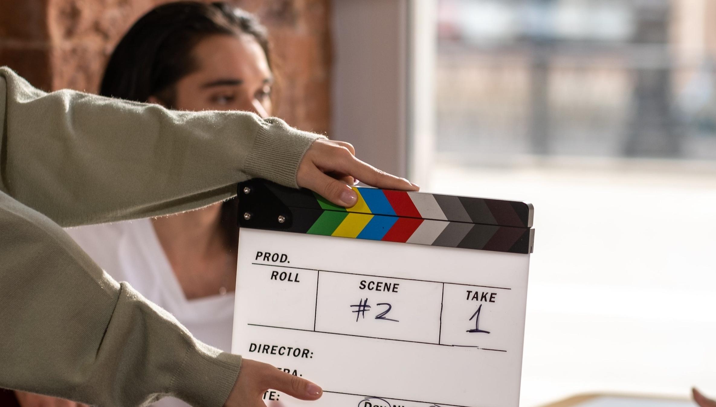 UK Now Casting: Extras Opportunity, Bank Commercial + More