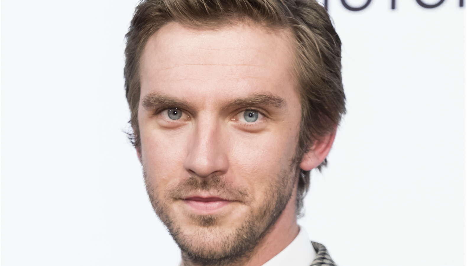Dan Stevens on ‘Godzilla x Kong,’ James Bond + His Best Acting Advice ...
