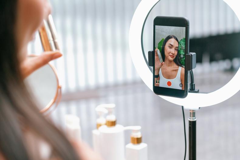 The Different Types of Influencers, Explained | StarNow