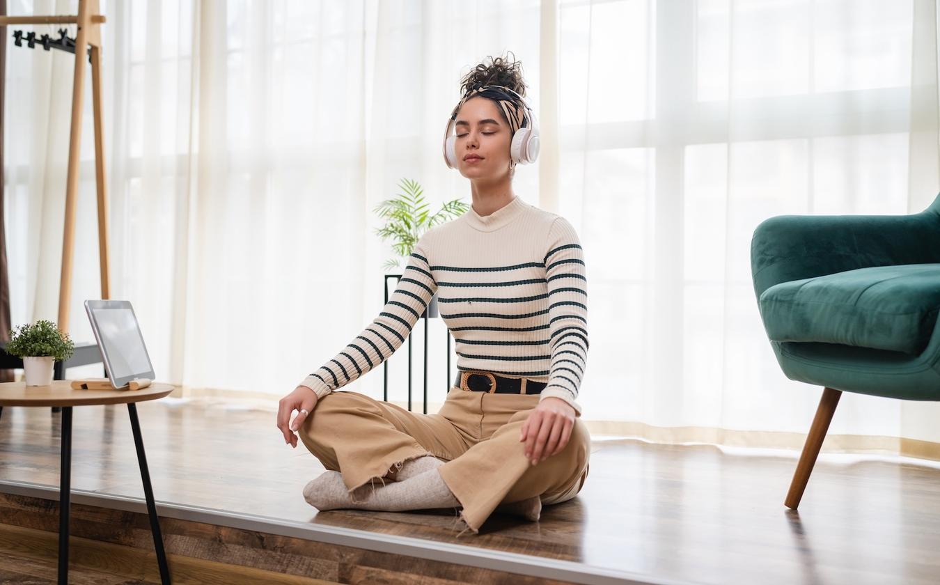 What Is a Greenroom? Definition + Etiquette for Actors | Backstage