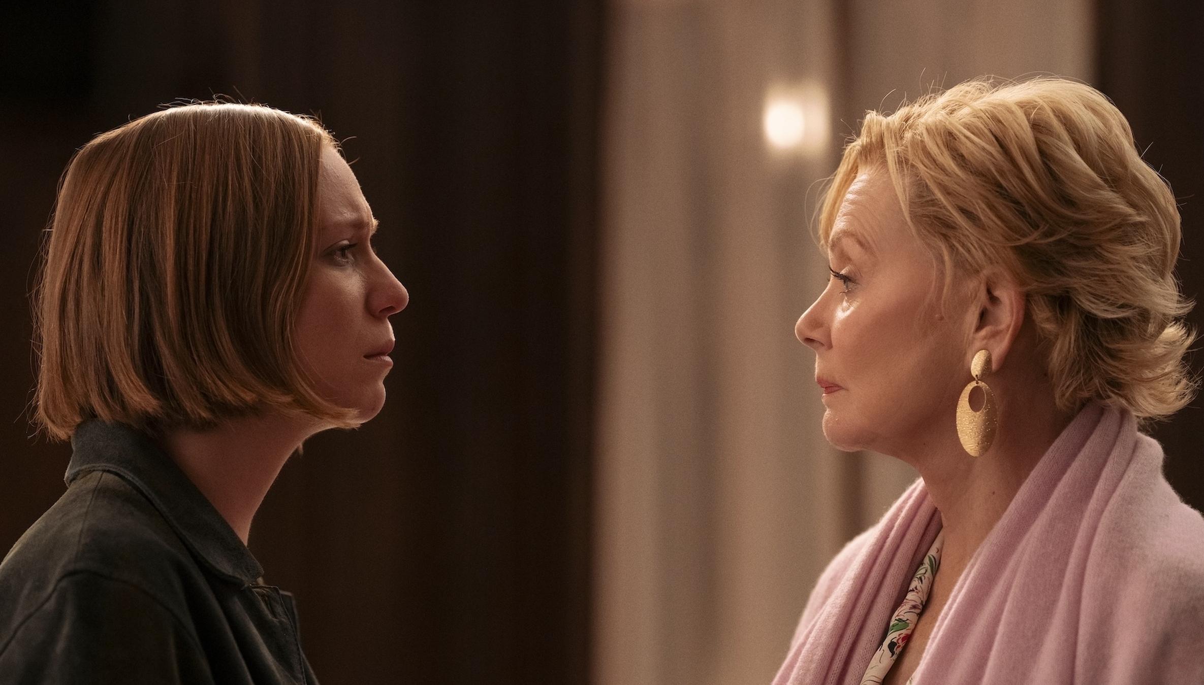 How to Get Cast on Max’s ‘Hacks’ | Backstage