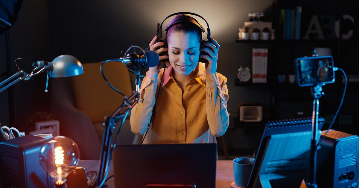 What Is a Radio Play? Definition + How to Make Your Own | Backstage