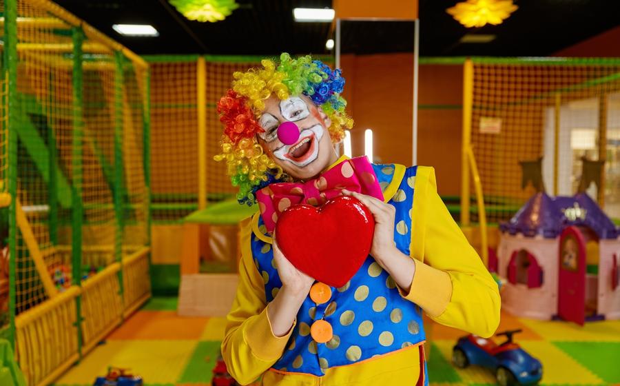 30 Monologues for Teenagers: Dramatic, Comedic, and Shakespearean