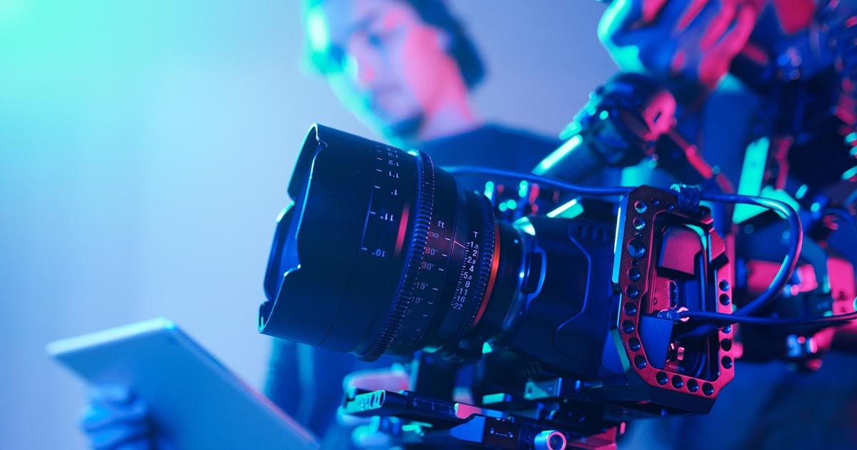 How to Become a Camera Operator in the UK | Mandy