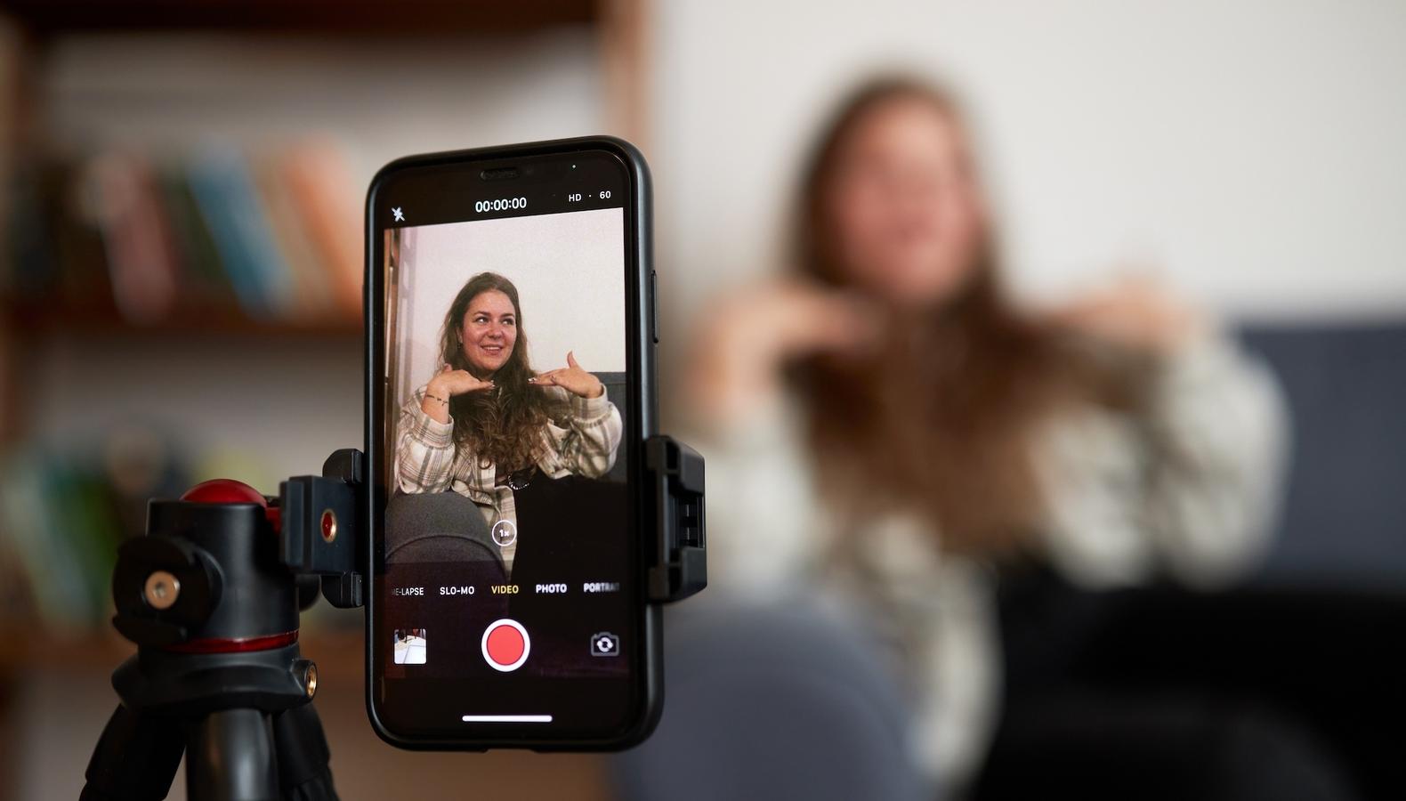 Vertical Video Explained: What You Need to Know About the Format ...