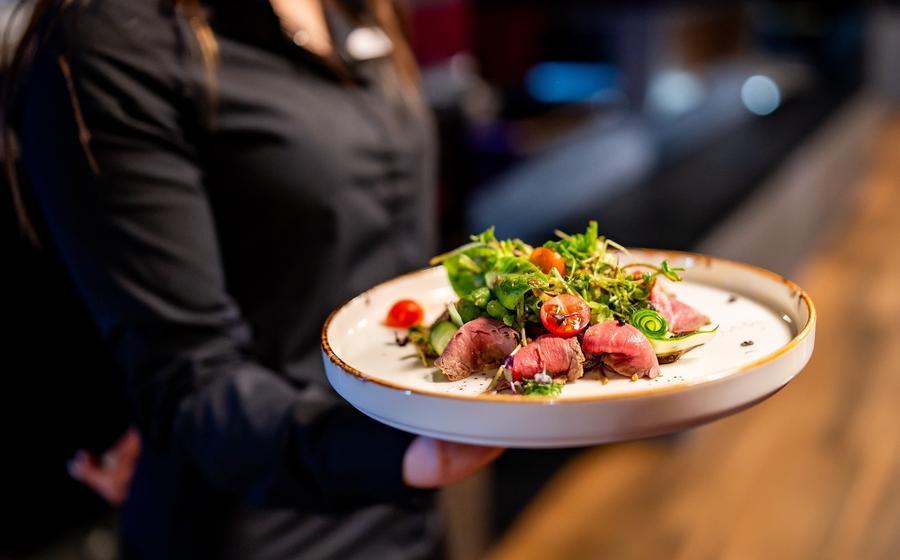 30 Monologues for Teenagers: Dramatic, Comedic, and Shakespearean