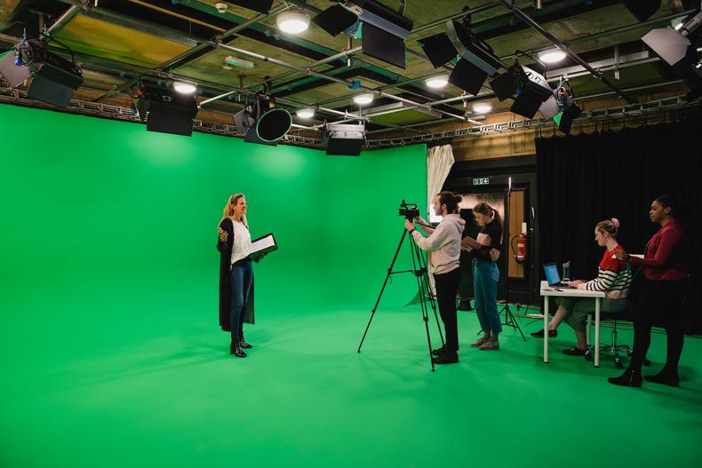 How to Use a Green Screen | StarNow