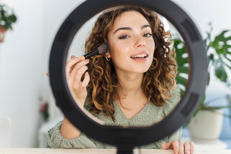 How to Become a Makeup Model in the UK | StarNow